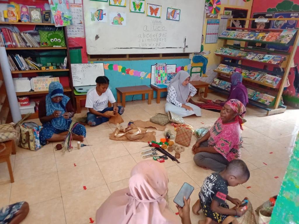 Merajut Noken – Yayasan Nusantara Sejati (YNS)